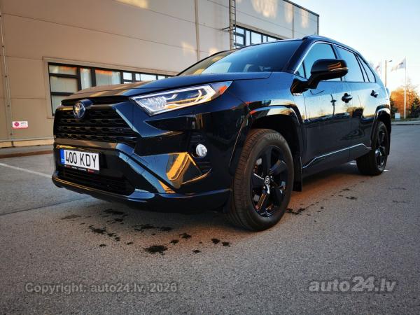 Black Toyota RAV4 2021 in Tallinn, with an engine capacity of 2.50 L and mileage of 64 thousand km for 33995 €, photo 5 on AUTOMOTO.COM.LV