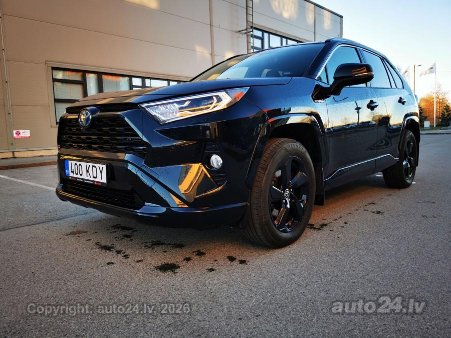 Black Toyota RAV4 2021 in Tallinn, with an engine capacity of 2.50 L and mileage of 64 thousand km for 33995 €, photo 6 on AUTOMOTO.COM.LV