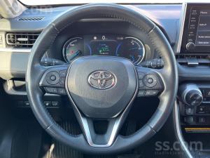 Melns Toyota RAV4 2021 Rīga, ar dzinēja tilpumu 2.50 L un nobraukumu 127 tūkst. km par 32990 €, foto 13 vietnē AUTOMOTO.COM.LV