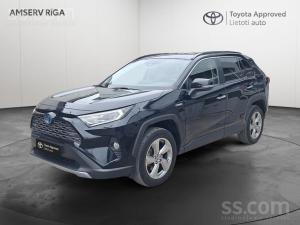Melns Toyota RAV4 2021 Rīga, ar dzinēja tilpumu 2.50 L un nobraukumu 94 tūkst. km par 28900 €, foto  vietnē AUTOMOTO.COM.LV