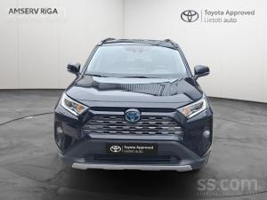 Black Toyota RAV4 2021 in Riga, with an engine capacity of 2.50 L and mileage of 94 thousand km for 28900 €, photo 6 on AUTOMOTO.COM.LV