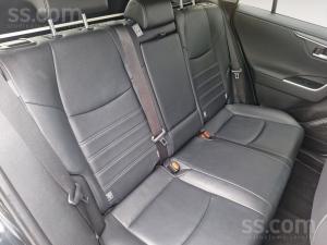 Black Toyota RAV4 2021 in Riga, with an engine capacity of 2.50 L and mileage of 94 thousand km for 28900 €, photo 14 on AUTOMOTO.COM.LV