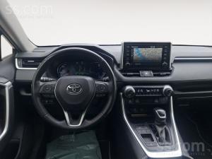 Black Toyota RAV4 2021 in Riga, with an engine capacity of 2.50 L and mileage of 94 thousand km for 28900 €, photo 15 on AUTOMOTO.COM.LV