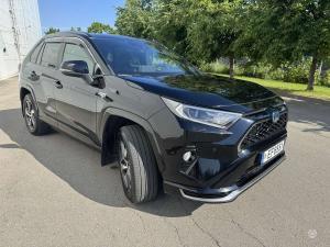 Black Toyota RAV4 2021 in Klaipeda, with an engine capacity of 2.49 L and mileage of 195 thousand km for 29200 €, photo 4 on AUTOMOTO.COM.LV