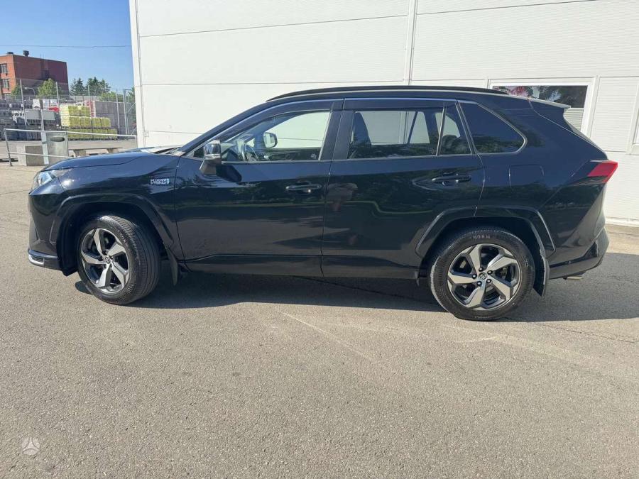 Black Toyota RAV4 2021 in Klaipeda, with an engine capacity of 2.49 L and mileage of 195 thousand km for 29200 €, photo 9 on AUTOMOTO.COM.LV