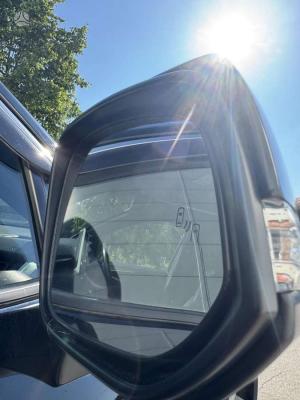 Black Toyota RAV4 2021 in Klaipeda, with an engine capacity of 2.49 L and mileage of 195 thousand km for 29200 €, photo 27 on AUTOMOTO.COM.LV