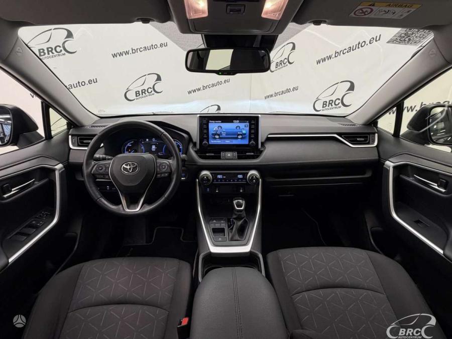 Melns Toyota RAV4 2021 Viļņa, ar dzinēja tilpumu 2.49 L un nobraukumu 80 tūkst. km par 29700 €, foto 5 vietnē AUTOMOTO.COM.LV