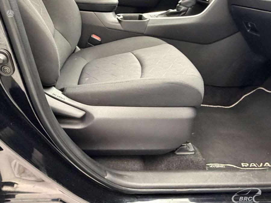 Melns Toyota RAV4 2021 Viļņa, ar dzinēja tilpumu 2.49 L un nobraukumu 80 tūkst. km par 29700 €, foto 8 vietnē AUTOMOTO.COM.LV