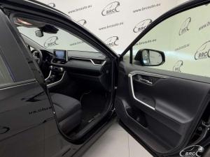 Melns Toyota RAV4 2021 Viļņa, ar dzinēja tilpumu 2.49 L un nobraukumu 80 tūkst. km par 29700 €, foto 10 vietnē AUTOMOTO.COM.LV