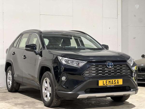 Black Toyota RAV4 2021 in Klaipeda, with an engine capacity of 2.49 L and mileage of 175 thousand km for 23000 €, photo 5 on AUTOMOTO.COM.LV