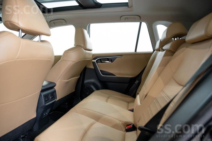 Melns Toyota RAV4 2021 Rīga, ar dzinēja tilpumu 2.50 L un nobraukumu 126 tūkst. km par 29900 €, foto 9 vietnē AUTOMOTO.COM.LV