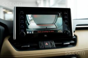 Melns Toyota RAV4 2021 Rīga, ar dzinēja tilpumu 2.50 L un nobraukumu 126 tūkst. km par 29900 €, foto 27 vietnē AUTOMOTO.COM.LV