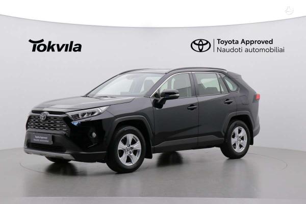 Black Toyota RAV4 2021 in Vilnius, with an engine capacity of 1.99 L and mileage of 79 thousand km for 25900 €, photo 1 on AUTOMOTO.COM.LV