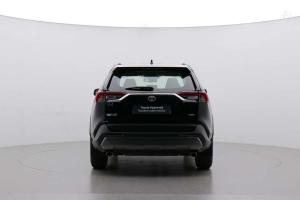 Black Toyota RAV4 2021 in Vilnius, with an engine capacity of 1.99 L and mileage of 79 thousand km for 25900 €, photo 6 on AUTOMOTO.COM.LV