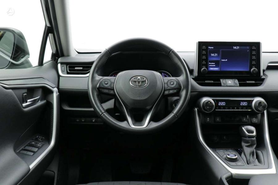 Black Toyota RAV4 2021 in Vilnius, with an engine capacity of 1.99 L and mileage of 79 thousand km for 25900 €, photo 9 on AUTOMOTO.COM.LV