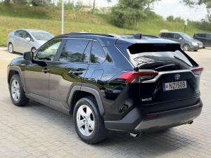 Melns Toyota RAV4 2021 Viļņa, ar dzinēja tilpumu 2.50 L un nobraukumu 242 tūkst. km par 21500 €, foto 8 vietnē AUTOMOTO.COM.LV