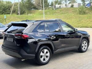 Melns Toyota RAV4 2021 Viļņa, ar dzinēja tilpumu 2.50 L un nobraukumu 242 tūkst. km par 21500 €, foto 9 vietnē AUTOMOTO.COM.LV