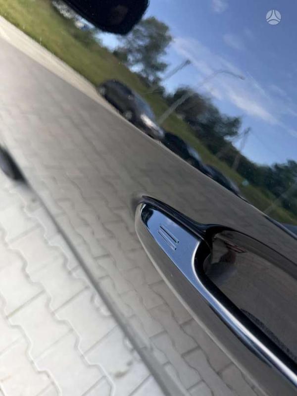 Black Toyota RAV4 2021 in Vilnius, with an engine capacity of 2.50 L and mileage of 242 thousand km for 21500 €, photo 10 on AUTOMOTO.COM.LV