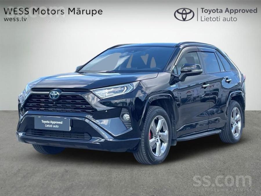 Melns Toyota RAV4 2021 Rīga, ar dzinēja tilpumu 2.50 L un nobraukumu 63 tūkst. km par 32590 €, foto 1 vietnē AUTOMOTO.COM.LV