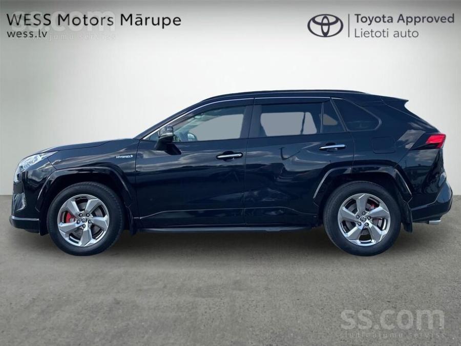 Melns Toyota RAV4 2021 Rīga, ar dzinēja tilpumu 2.50 L un nobraukumu 63 tūkst. km par 32590 €, foto 4 vietnē AUTOMOTO.COM.LV