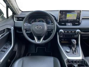 Melns Toyota RAV4 2021 Rīga, ar dzinēja tilpumu 2.50 L un nobraukumu 63 tūkst. km par 32590 €, foto 10 vietnē AUTOMOTO.COM.LV
