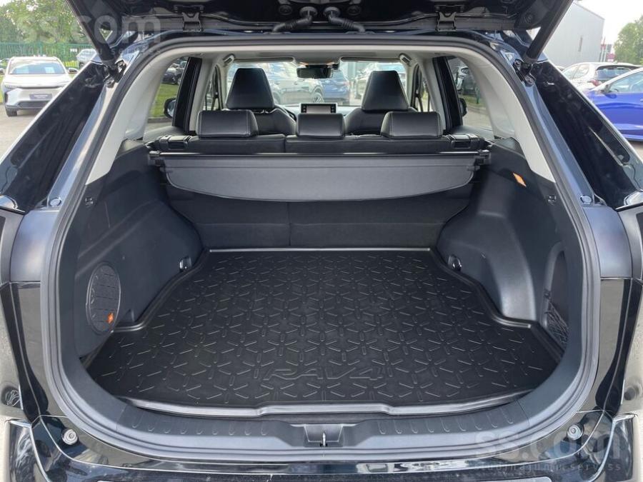 Melns Toyota RAV4 2021 Rīga, ar dzinēja tilpumu 2.50 L un nobraukumu 63 tūkst. km par 32590 €, foto 11 vietnē AUTOMOTO.COM.LV