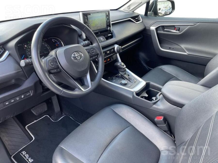 Melns Toyota RAV4 2021 Rīga, ar dzinēja tilpumu 2.50 L un nobraukumu 63 tūkst. km par 32590 €, foto 12 vietnē AUTOMOTO.COM.LV