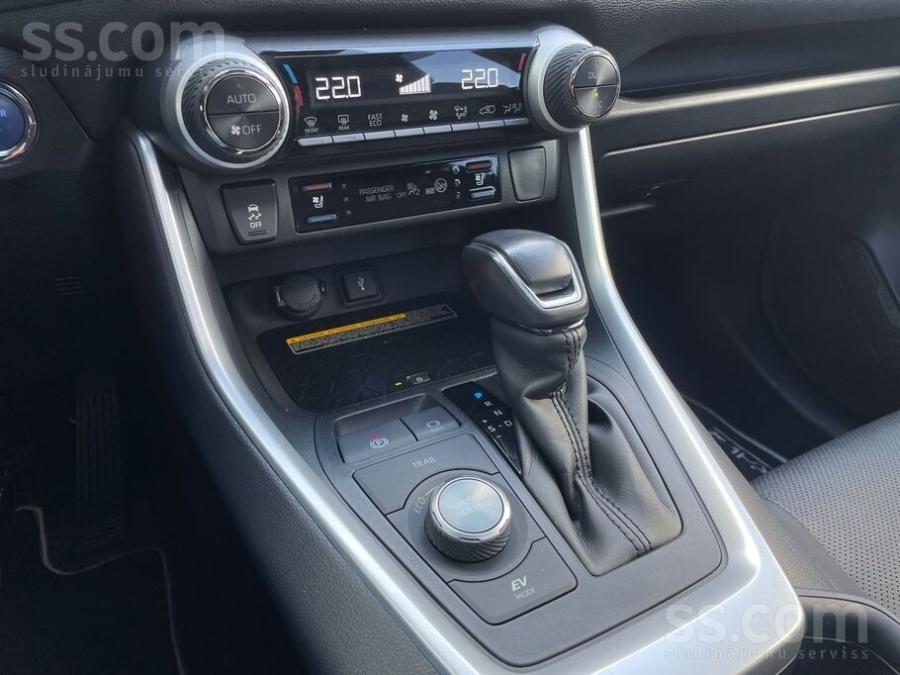 Melns Toyota RAV4 2021 Rīga, ar dzinēja tilpumu 2.50 L un nobraukumu 63 tūkst. km par 32590 €, foto 21 vietnē AUTOMOTO.COM.LV