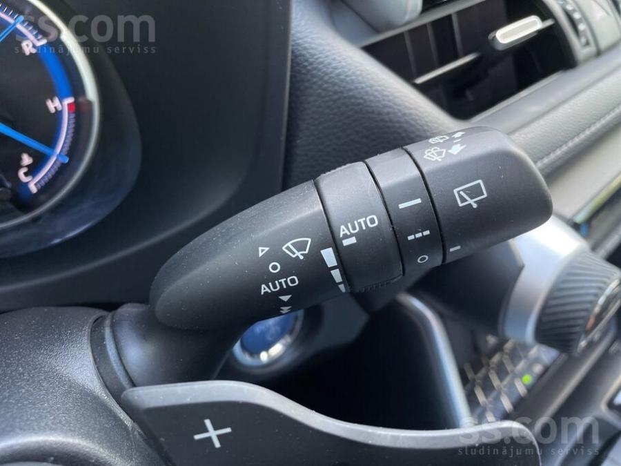 Melns Toyota RAV4 2021 Rīga, ar dzinēja tilpumu 2.50 L un nobraukumu 63 tūkst. km par 32590 €, foto 25 vietnē AUTOMOTO.COM.LV