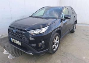 Black Toyota RAV4 2021 in Vilnius, with an engine capacity of 2.49 L and mileage of 156 thousand km for 25990 €, photo  on AUTOMOTO.COM.LV