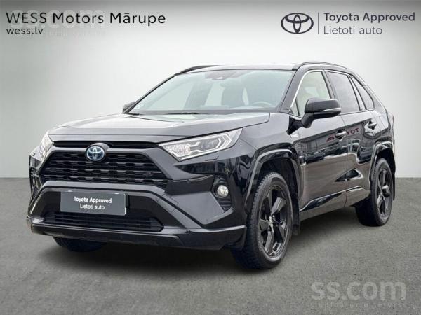 Melns Toyota RAV4 2021 Rīga, ar dzinēja tilpumu 2.50 L un nobraukumu 82 tūkst. km par 29990 €, foto  vietnē AUTOMOTO.COM.LV