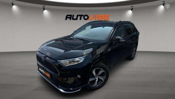 Melns Toyota RAV4 2021 Viļņa, ar dzinēja tilpumu 2.49 L un nobraukumu 196 tūkst. km par 27989 €, foto 1 vietnē AUTOMOTO.COM.LV