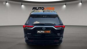 Black Toyota RAV4 2021 in Vilnius, with an engine capacity of 2.49 L and mileage of 196 thousand km for 27989 €, photo 6 on AUTOMOTO.COM.LV
