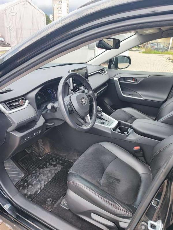Melns Toyota RAV4 2021 Kauņa, ar dzinēja tilpumu 2.49 L un nobraukumu 152 tūkst. km par 31500 €, foto 9 vietnē AUTOMOTO.COM.LV