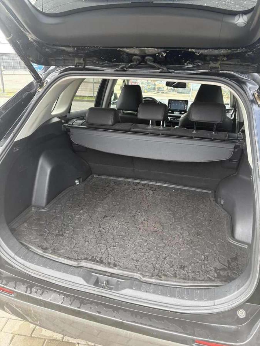 Melns Toyota RAV4 2021 Kauņa, ar dzinēja tilpumu 2.49 L un nobraukumu 152 tūkst. km par 31500 €, foto 10 vietnē AUTOMOTO.COM.LV