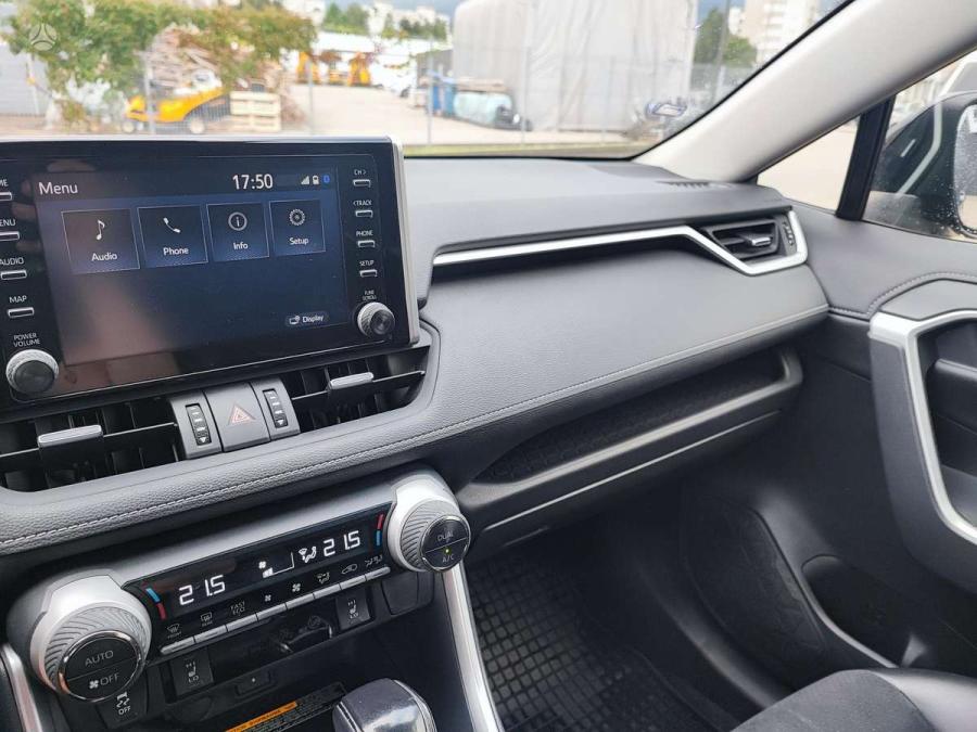 Melns Toyota RAV4 2021 Kauņa, ar dzinēja tilpumu 2.49 L un nobraukumu 152 tūkst. km par 31500 €, foto 15 vietnē AUTOMOTO.COM.LV