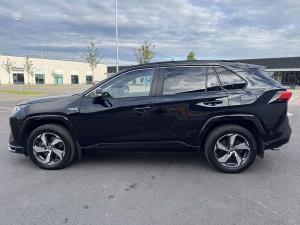 Melns Toyota RAV4 2021 Kauņa, ar dzinēja tilpumu 2.49 L un nobraukumu 282 tūkst. km par 23950 €, foto 6 vietnē AUTOMOTO.COM.LV