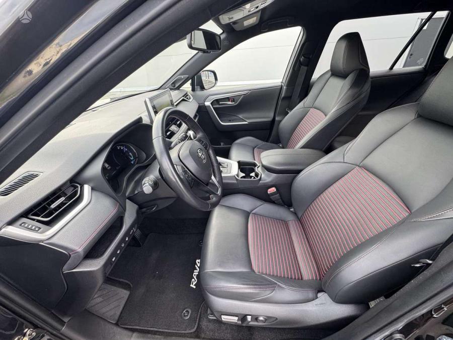 Melns Toyota RAV4 2021 Kauņa, ar dzinēja tilpumu 2.49 L un nobraukumu 282 tūkst. km par 23950 €, foto 12 vietnē AUTOMOTO.COM.LV