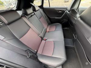 Melns Toyota RAV4 2021 Kauņa, ar dzinēja tilpumu 2.49 L un nobraukumu 282 tūkst. km par 23950 €, foto 15 vietnē AUTOMOTO.COM.LV