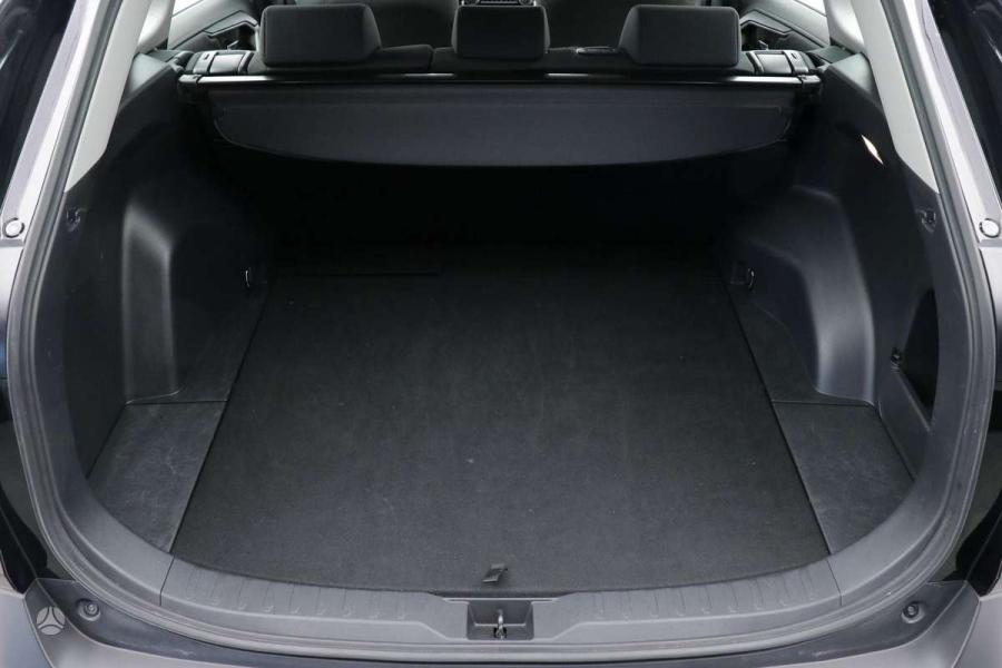 Black Toyota RAV4 2021 in Vilnius, with an engine capacity of 1.99 L and mileage of 88 thousand km for 25900 €, photo 12 on AUTOMOTO.COM.LV