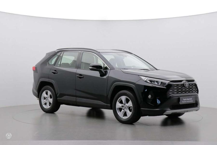 Black Toyota RAV4 2021 in Vilnius, with an engine capacity of 1.99 L and mileage of 88 thousand km for 25900 €, photo 20 on AUTOMOTO.COM.LV