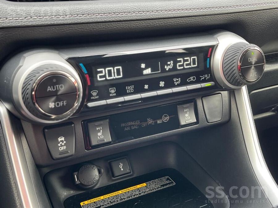 Черный Тойота РАВ 4 2021 в Рига, объемом двигателя 2.50 л и пробегом 123 тыс. км за 27990 €, фото 16 на AUTOMOTO.COM.LV