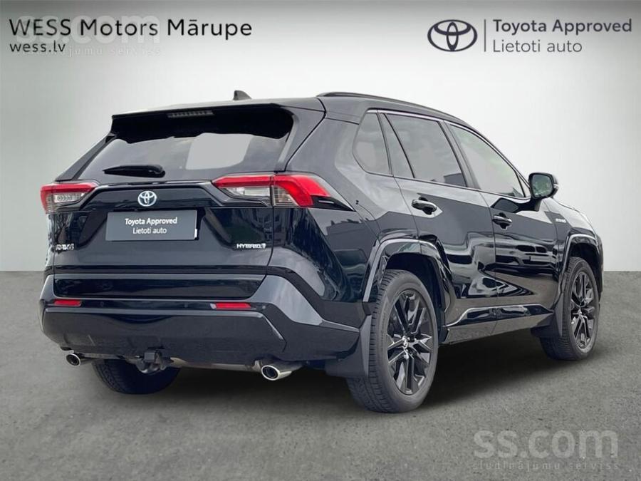 Melns Toyota RAV4 2021 Rīga, ar dzinēja tilpumu 2.50 L un nobraukumu 156 tūkst. km par 30990 €, foto 3 vietnē AUTOMOTO.COM.LV
