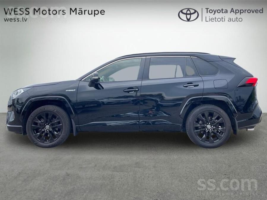 Melns Toyota RAV4 2021 Rīga, ar dzinēja tilpumu 2.50 L un nobraukumu 156 tūkst. km par 30990 €, foto 4 vietnē AUTOMOTO.COM.LV