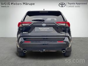 Melns Toyota RAV4 2021 Rīga, ar dzinēja tilpumu 2.50 L un nobraukumu 156 tūkst. km par 30990 €, foto 5 vietnē AUTOMOTO.COM.LV