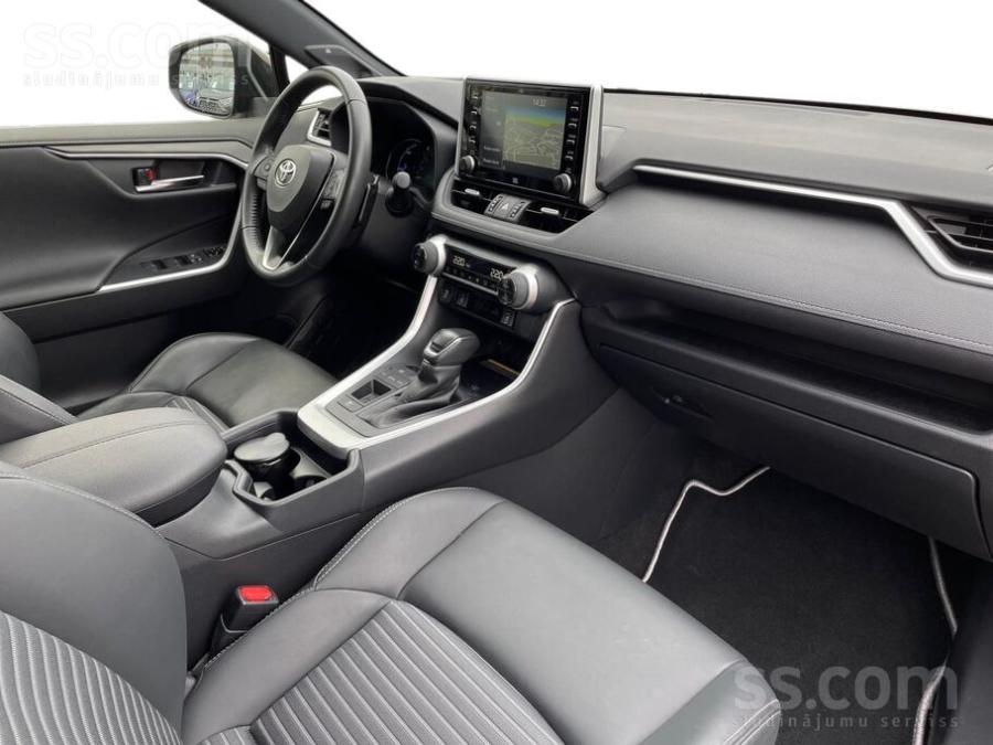 Melns Toyota RAV4 2021 Rīga, ar dzinēja tilpumu 2.50 L un nobraukumu 156 tūkst. km par 30990 €, foto 7 vietnē AUTOMOTO.COM.LV