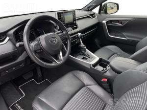 Melns Toyota RAV4 2021 Rīga, ar dzinēja tilpumu 2.50 L un nobraukumu 156 tūkst. km par 30990 €, foto 12 vietnē AUTOMOTO.COM.LV