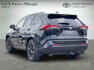 Melns Toyota RAV4 2021 Rīga, ar dzinēja tilpumu 2.50 L un nobraukumu 156 tūkst. km par 30990 €, foto 18 vietnē AUTOMOTO.COM.LV