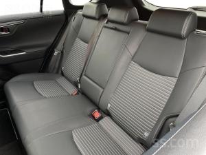 Melns Toyota RAV4 2021 Rīga, ar dzinēja tilpumu 2.50 L un nobraukumu 156 tūkst. km par 30990 €, foto 20 vietnē AUTOMOTO.COM.LV