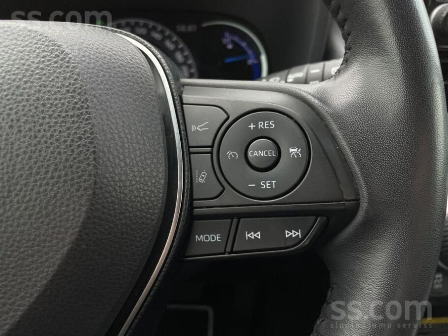 Melns Toyota RAV4 2021 Rīga, ar dzinēja tilpumu 2.50 L un nobraukumu 156 tūkst. km par 30990 €, foto 23 vietnē AUTOMOTO.COM.LV